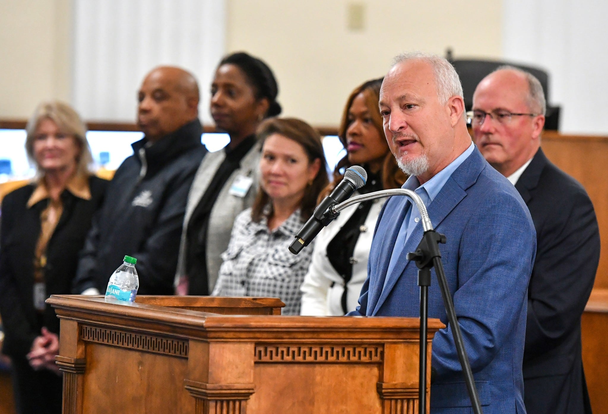 Mayor announces jail expansion, ankle monitor program in response to ...